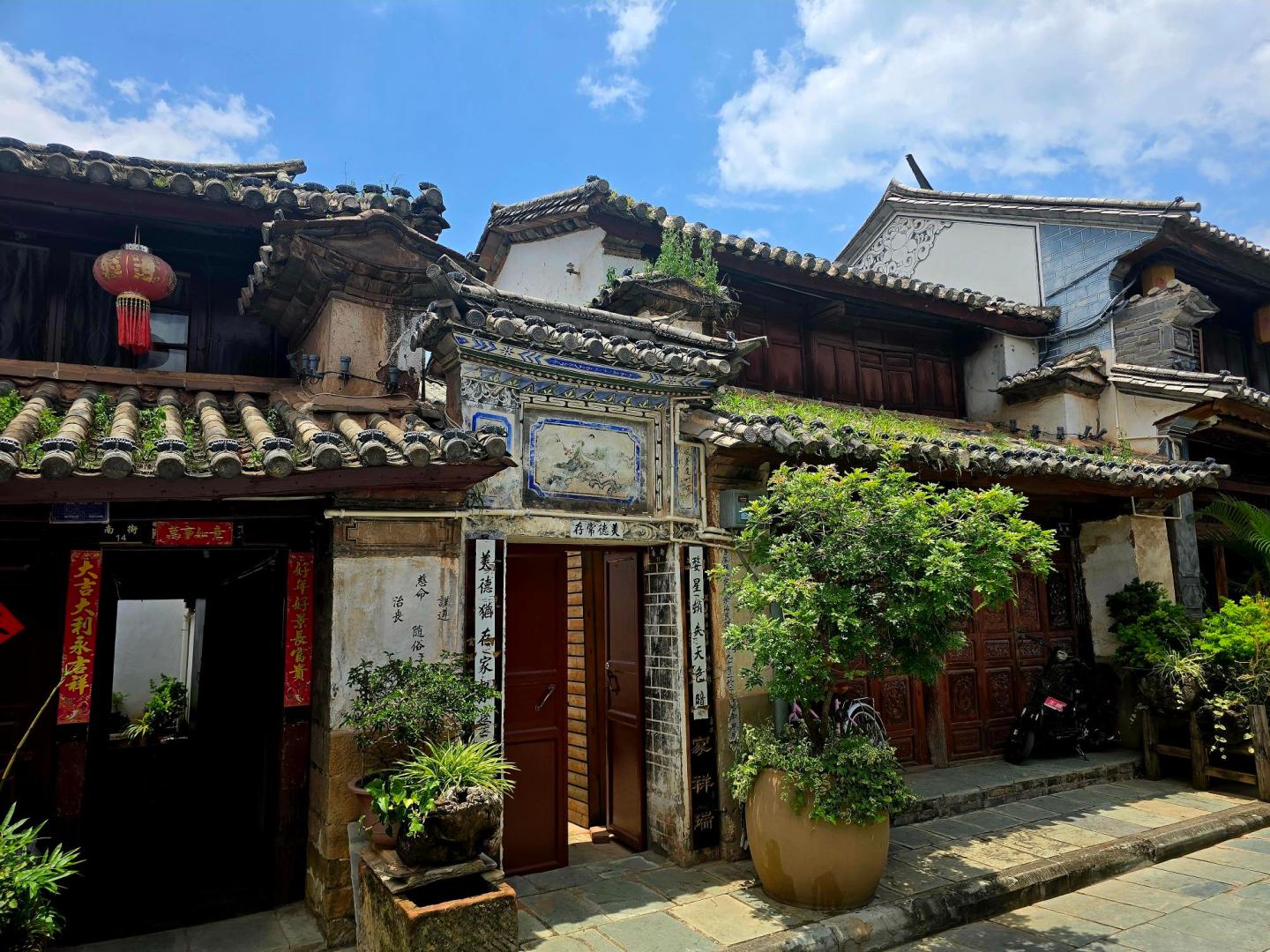 Weishan: A Town of Layers – Wise Clan in Stanland